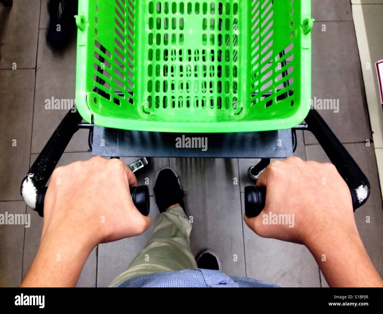 Super trolley hi-res stock photography and images - Alamy