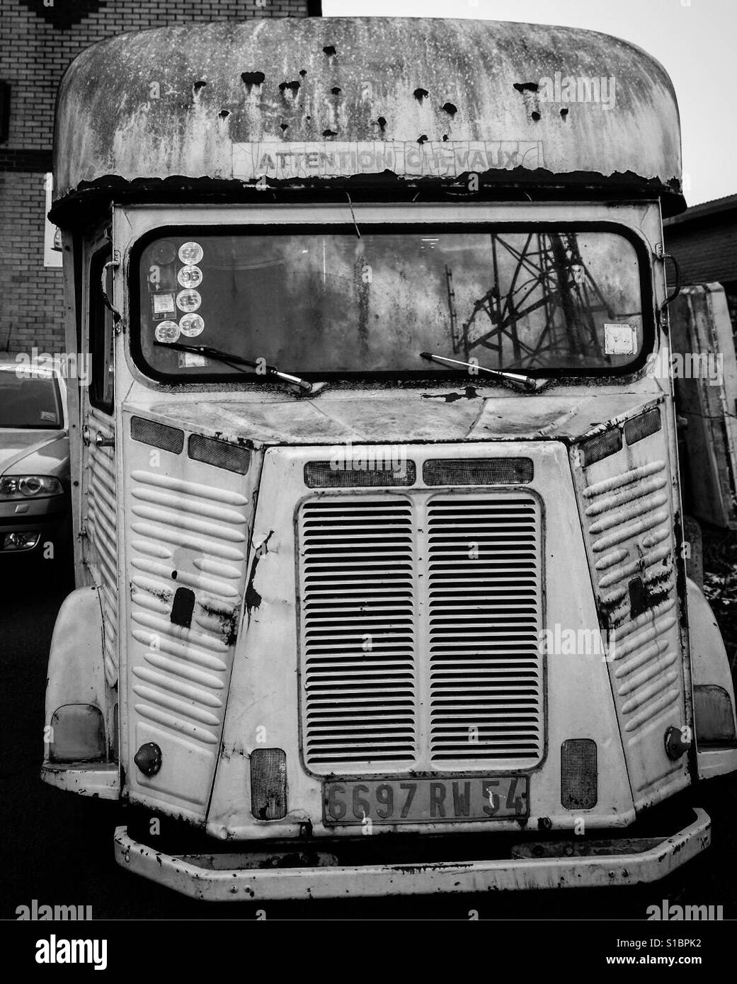 Vehicle restoration hi-res stock photography and images - Alamy