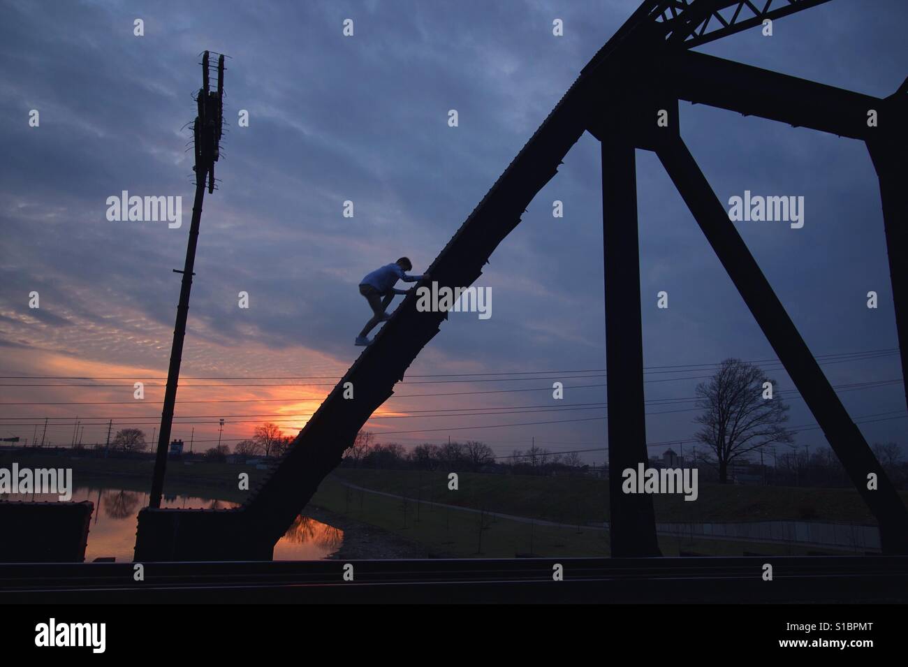 Teen train tracks hi-res stock photography and images - Alamy