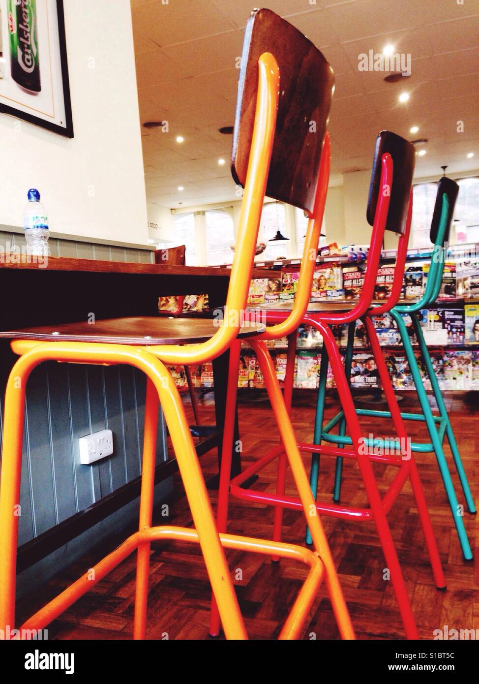 Bright chairs hi-res stock photography and images - Alamy