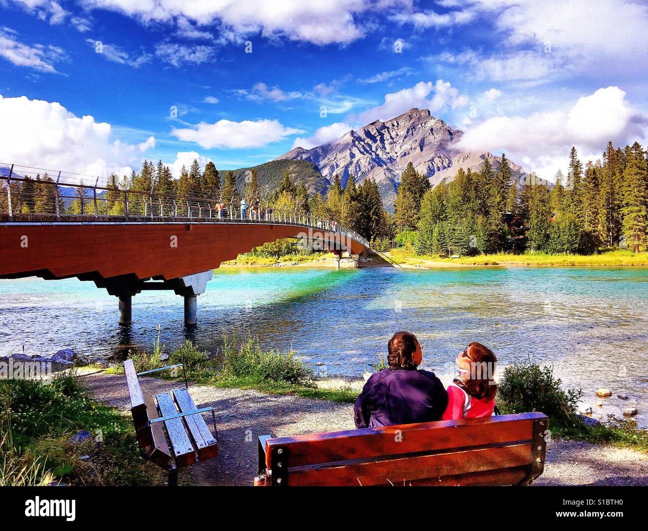 Hearing sounds hi-res stock photography and images - Alamy