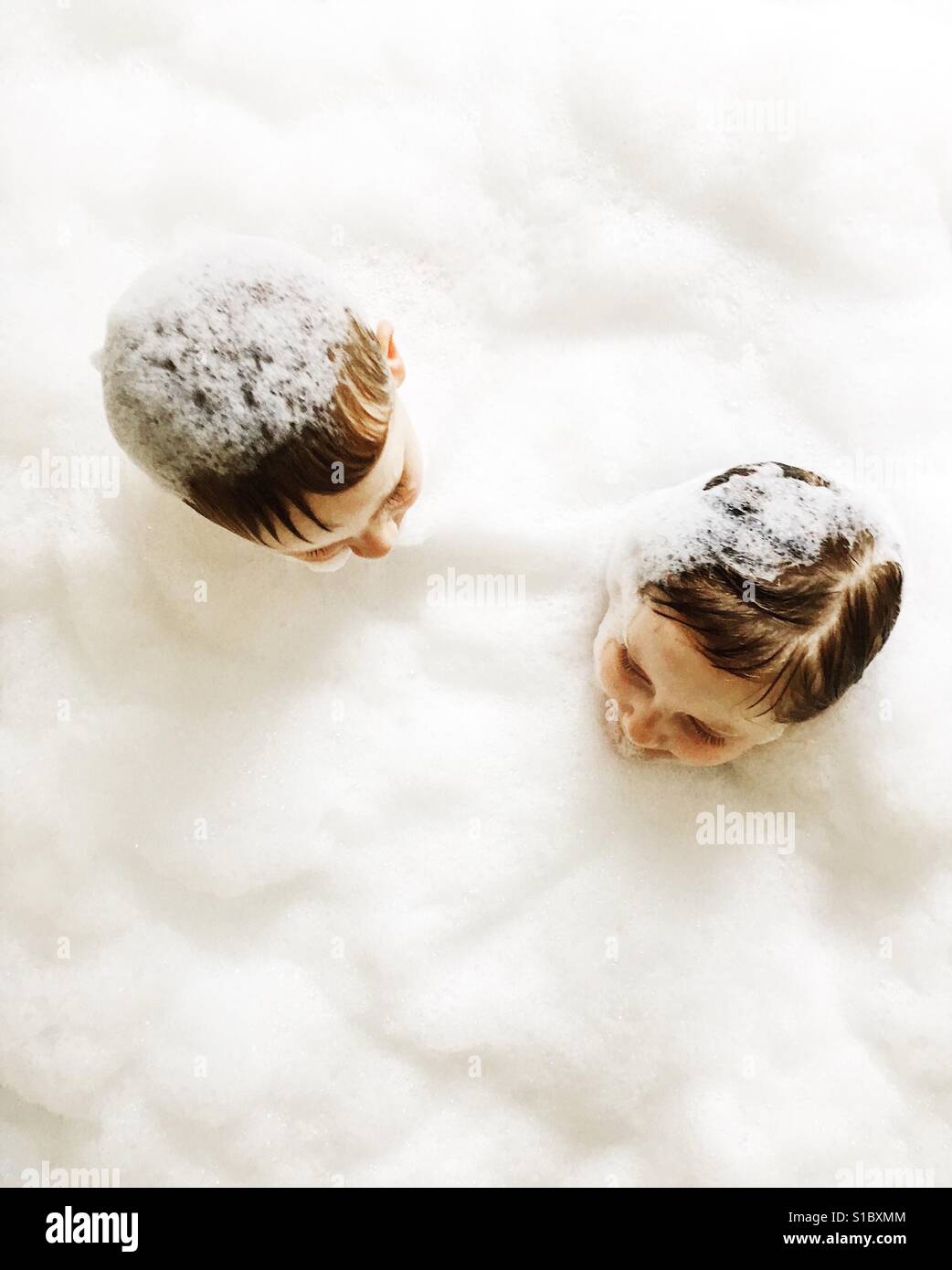 Bubble Bubbles Bath Time Foam High Resolution Stock Photography and ...