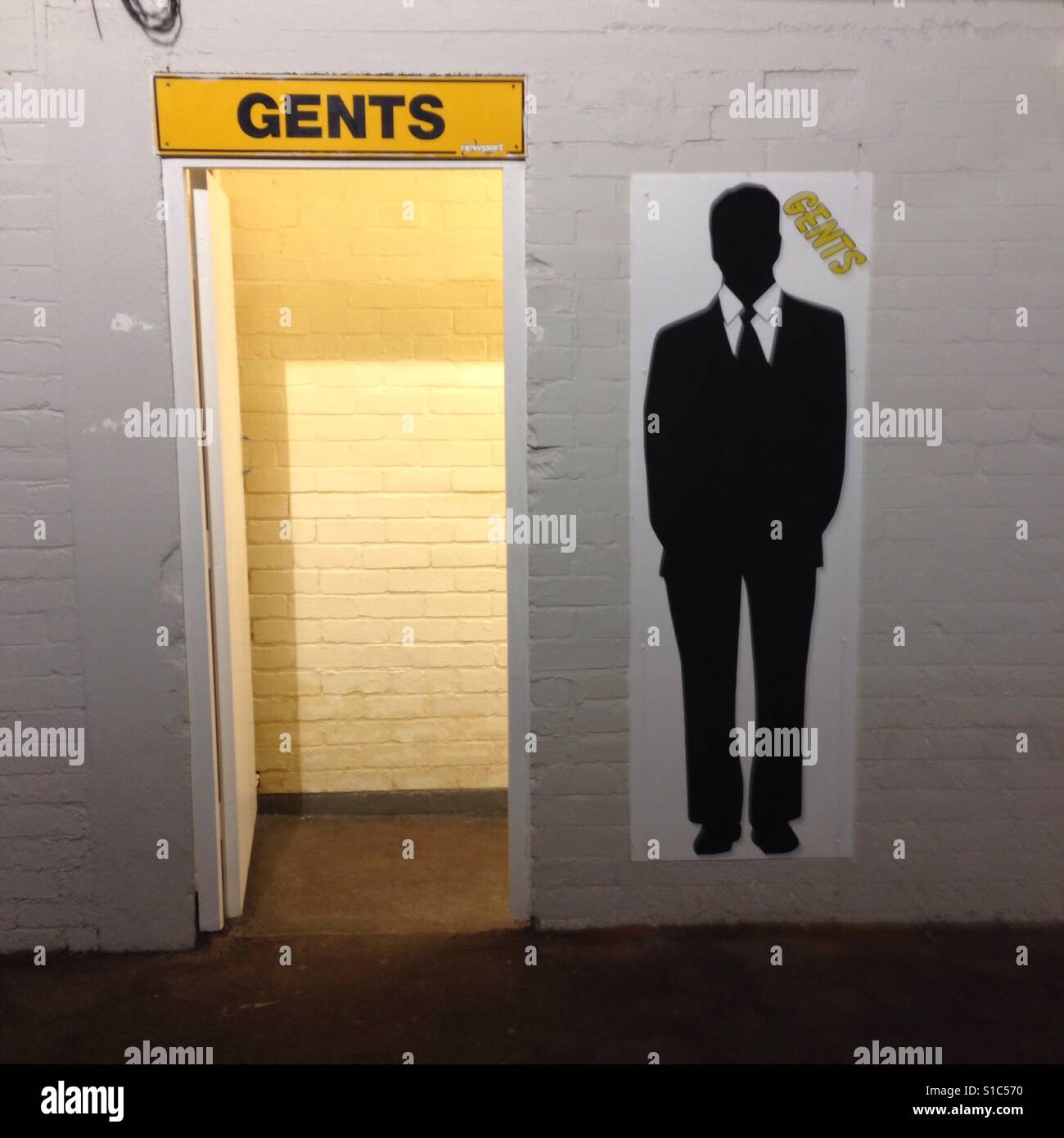Gents Toilets Stock Photos & Gents Toilets Stock Images - Alamy