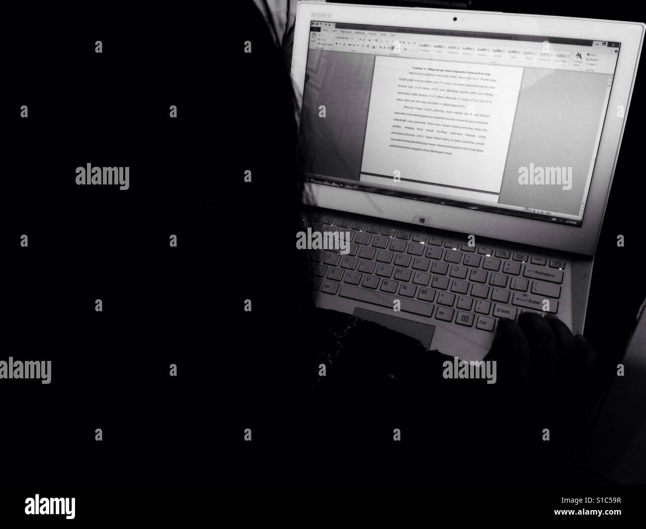 Black and white document hi-res stock photography and images - Alamy