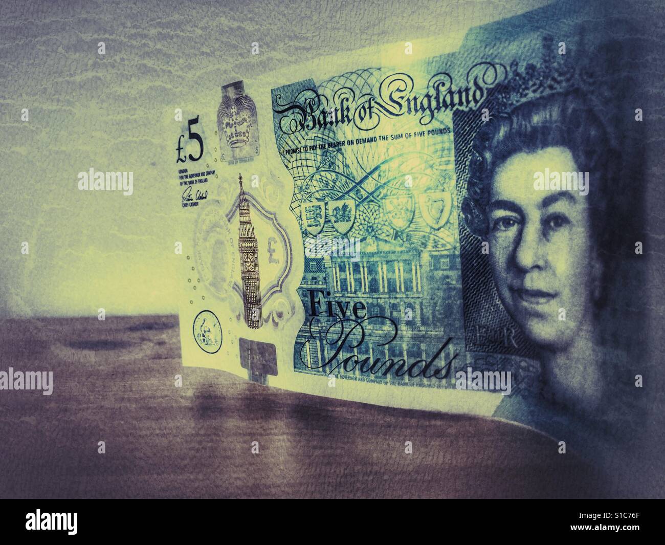 English five pound note on hi-res stock photography and images - Alamy