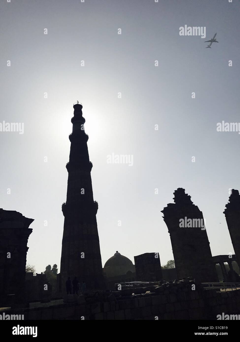 Plane monument hi-res stock photography and images - Alamy