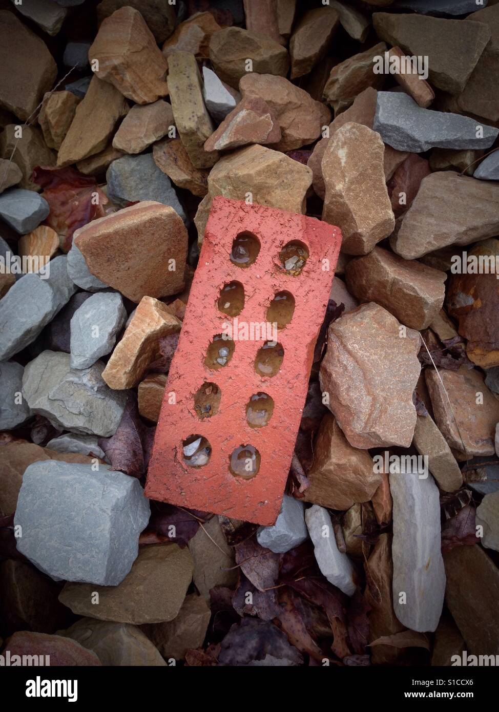 Single brick hi-res stock photography and images - Alamy