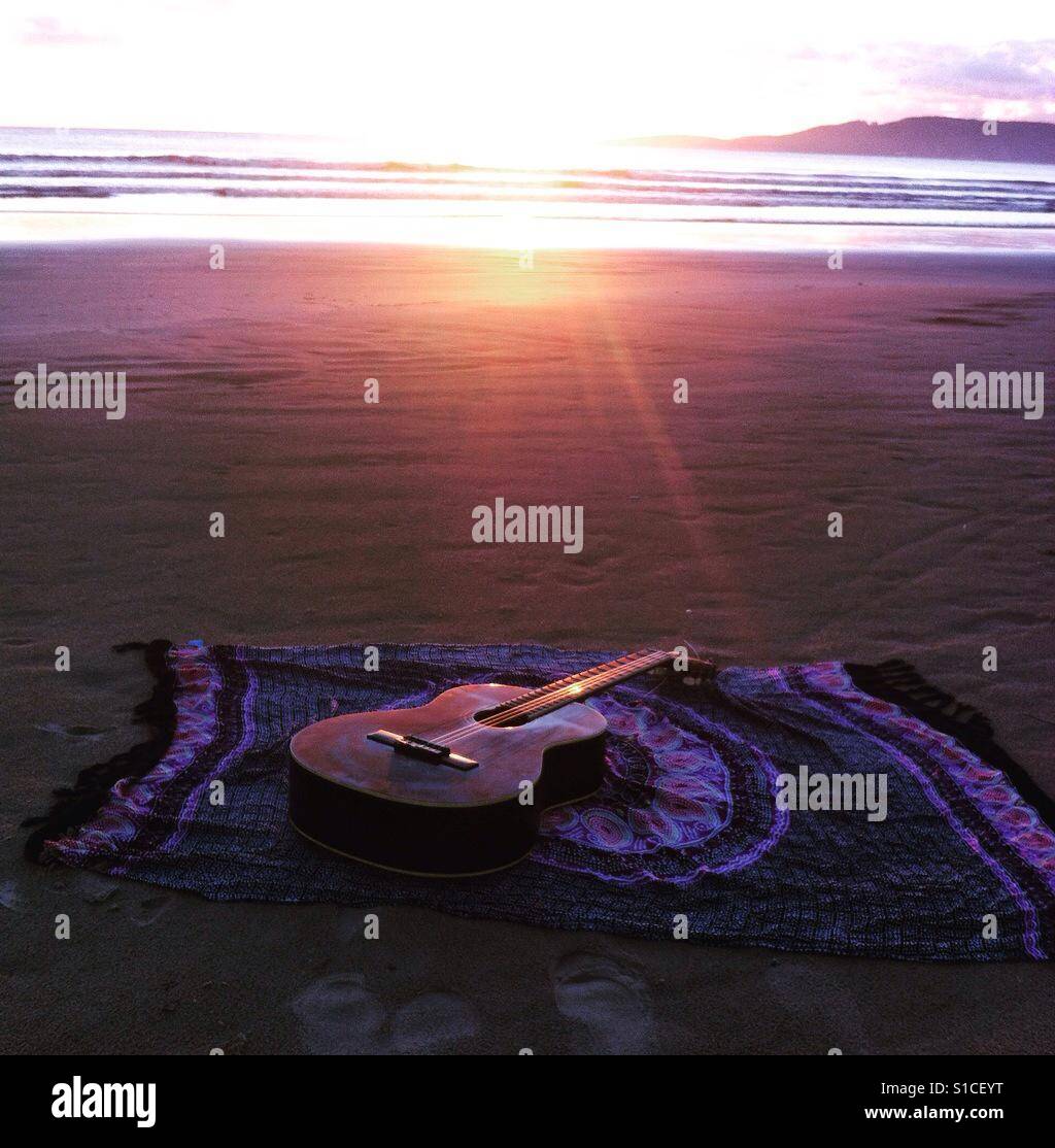 Beach instruments hi-res stock photography and images - Alamy