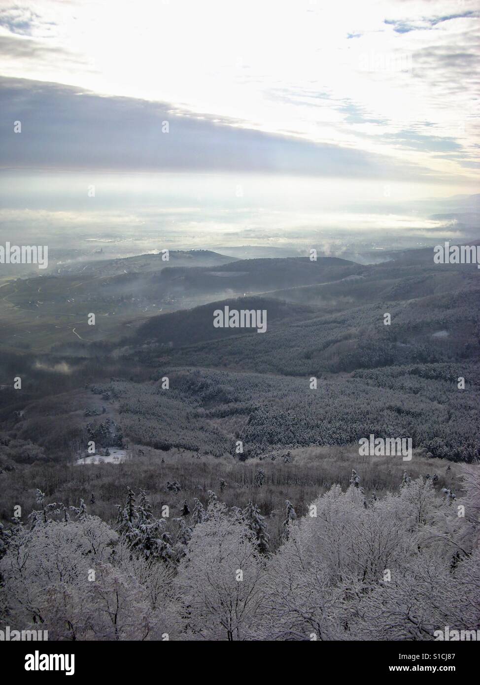 Frozen cloud hi-res stock photography and images - Alamy