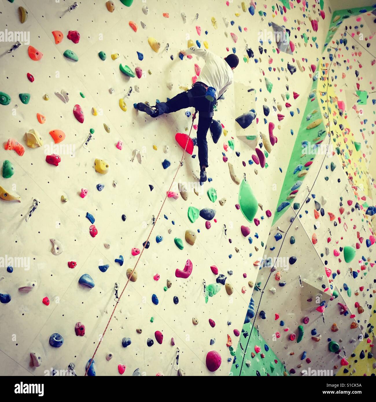 Indoor climbing hi-res stock photography and images - Alamy