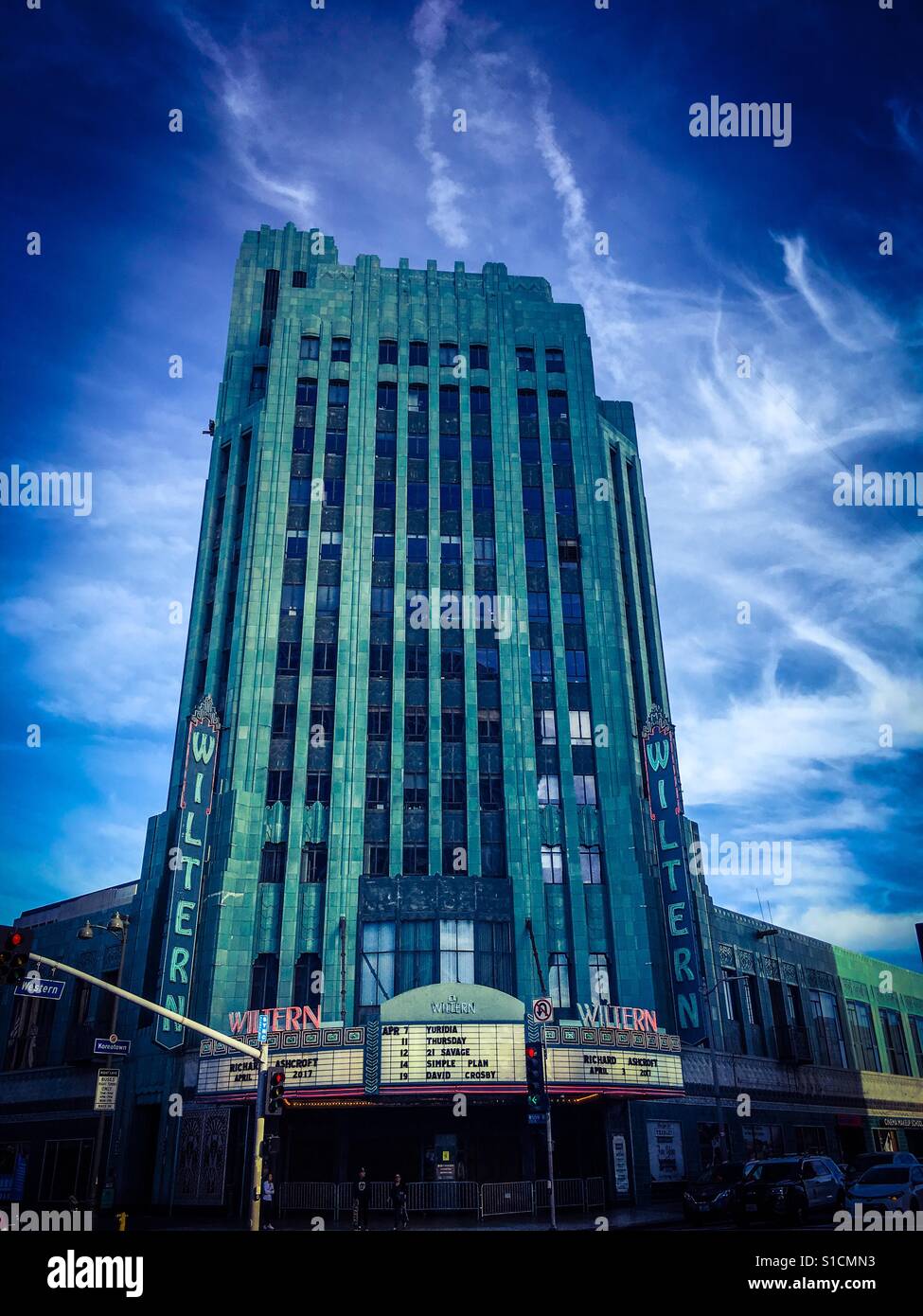 Old movie theater building hi-res stock photography and images - Alamy