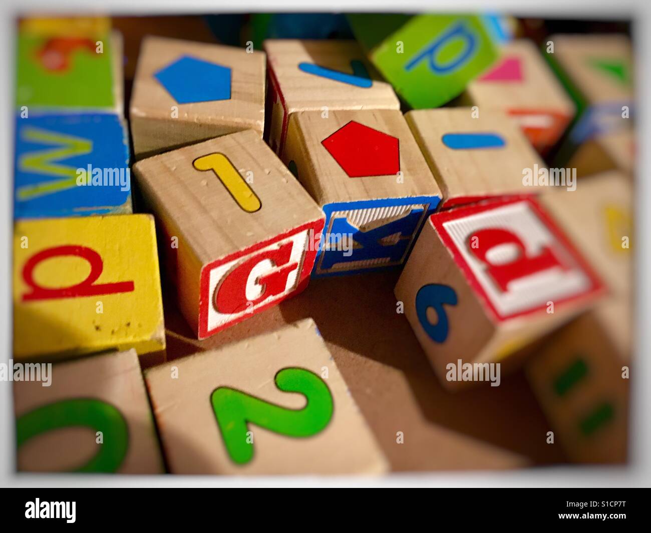 Letter i childs wood block hi-res stock photography and images - Alamy