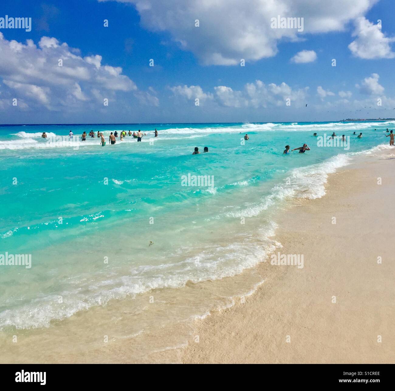 Cancun beaches hi-res stock photography and images - Alamy