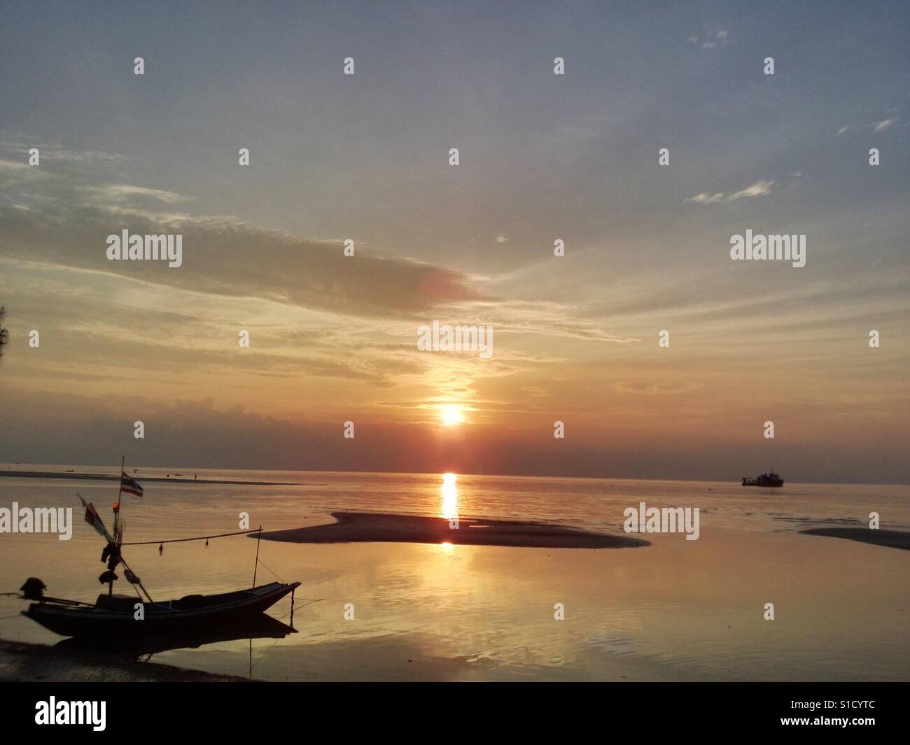 Koh samui beach sunset hi-res stock photography and images - Alamy