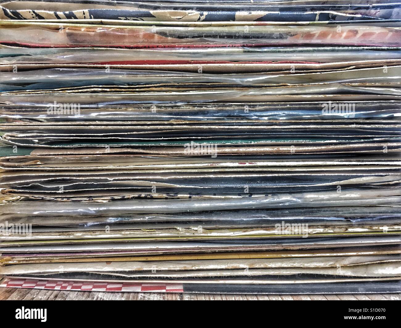 Pile of records hi-res stock photography and images - Alamy