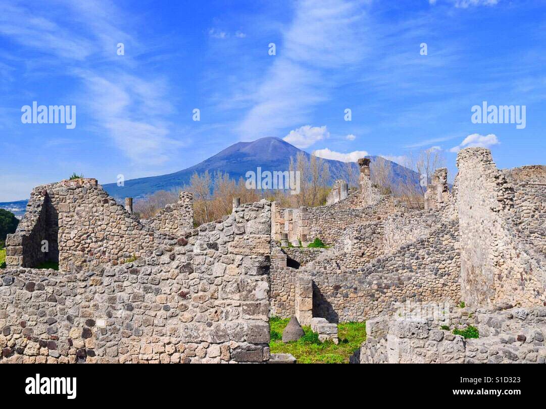 Destruction of pompeii hi-res stock photography and images - Alamy