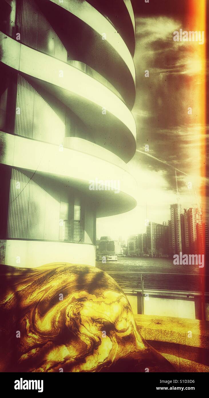 Modern high rise by river smartphone stock photos and images - Alamy