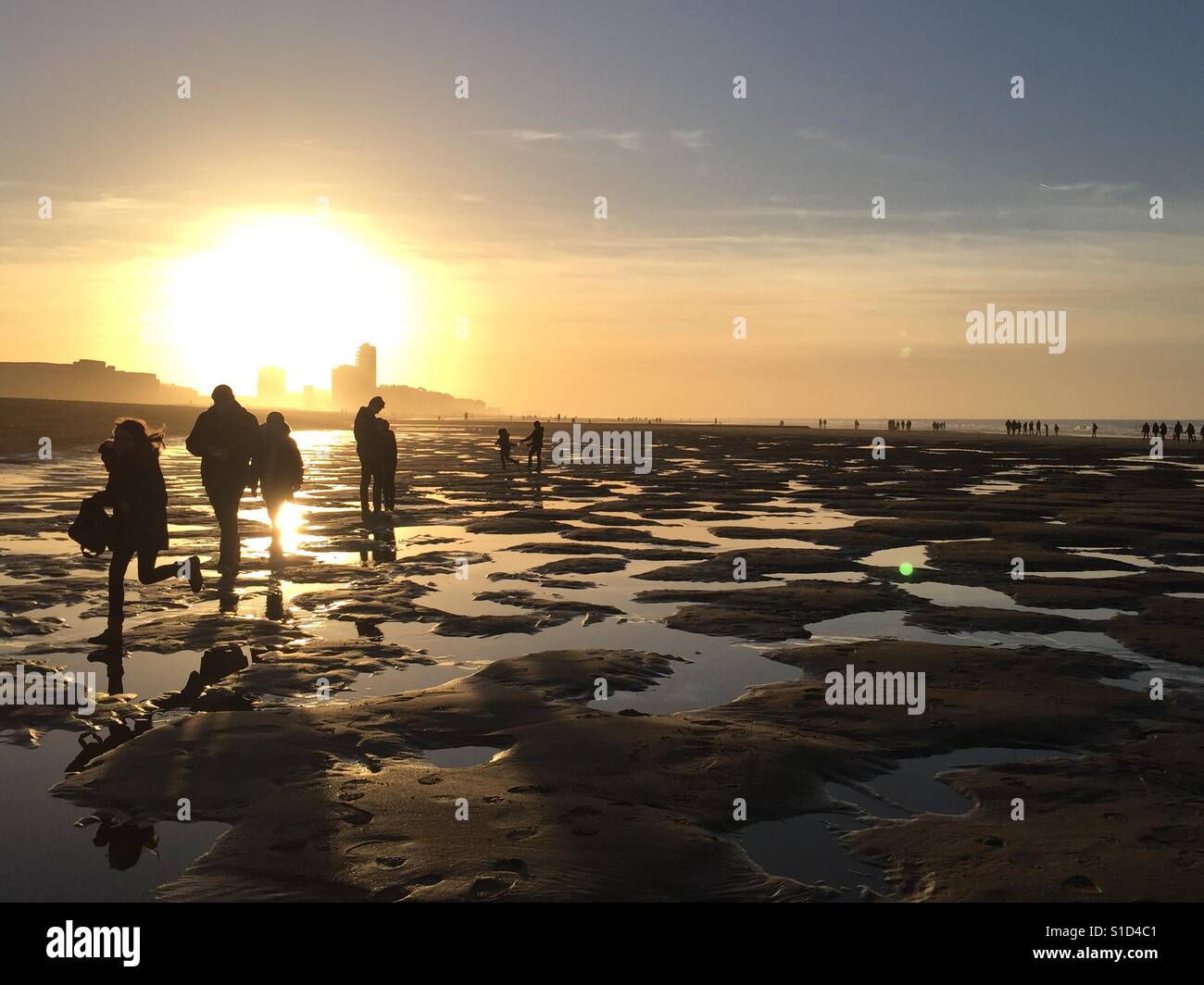 Walking towards the sun hi-res stock photography and images - Alamy