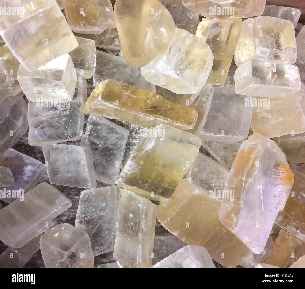 New age crystals hi-res stock photography and images - Alamy