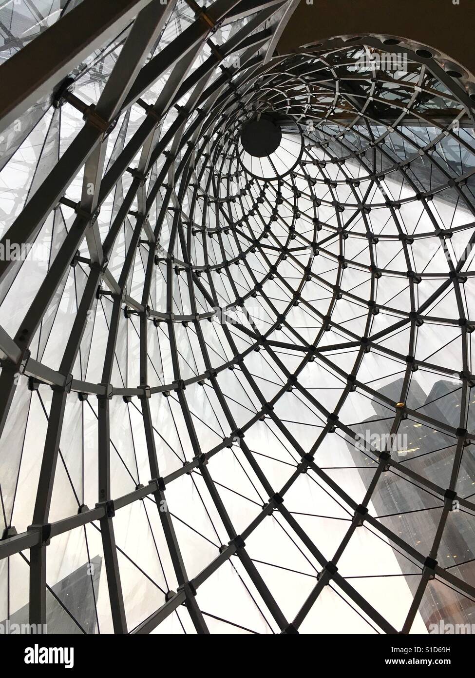 Architecture maze hi-res stock photography and images - Alamy