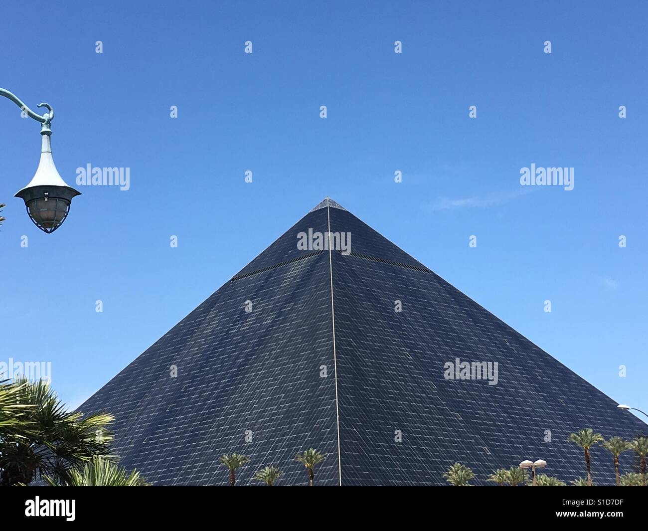 Blue post hotel hi-res stock photography and images - Alamy