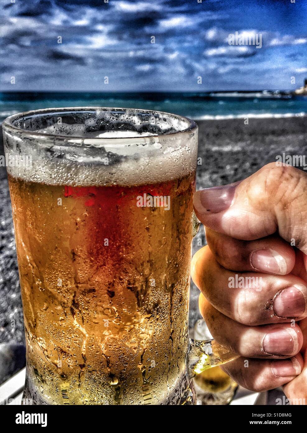 Beer on the beach Stock Photo - Alamy