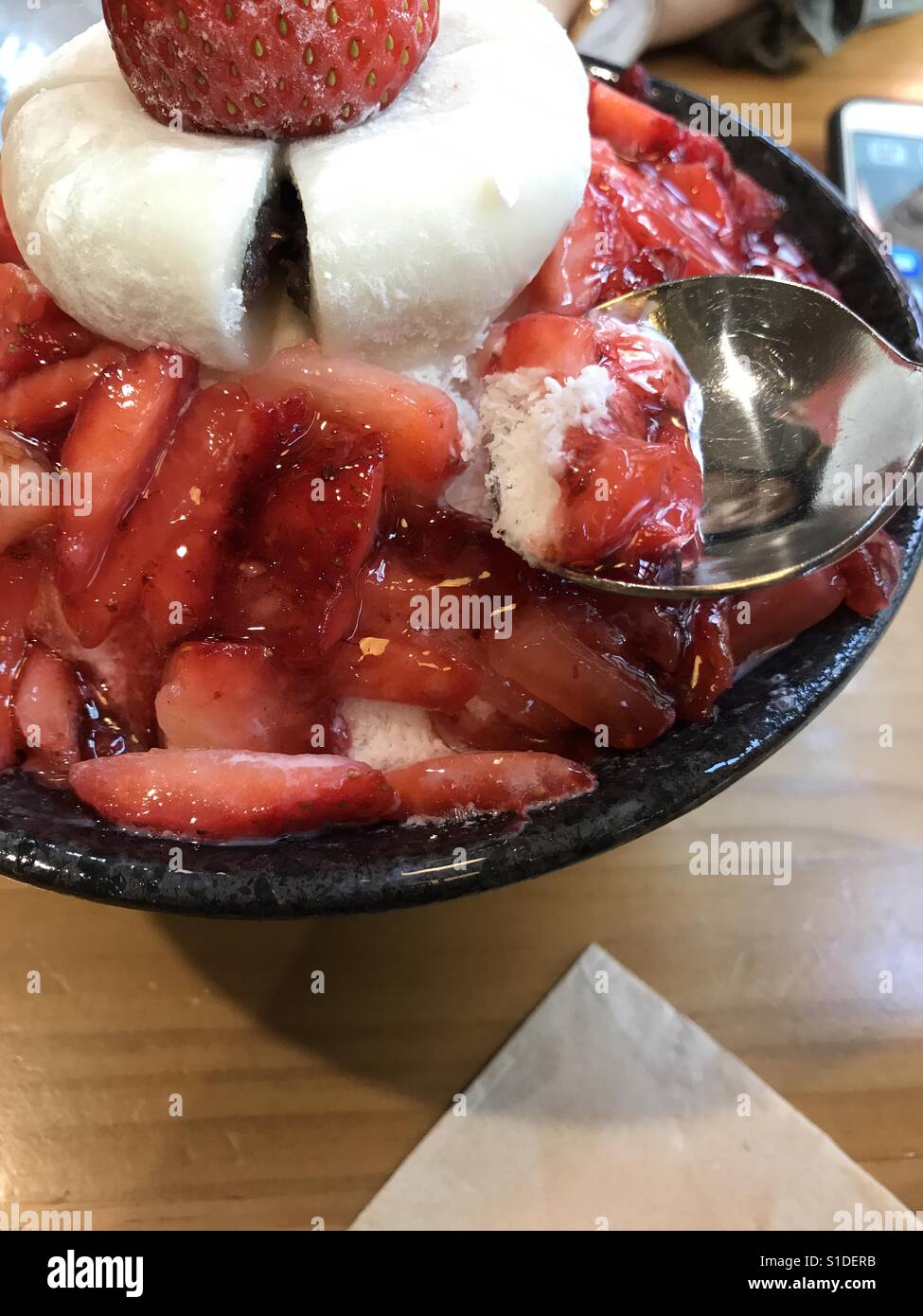 Bingsu hi-res stock photography and images - Alamy
