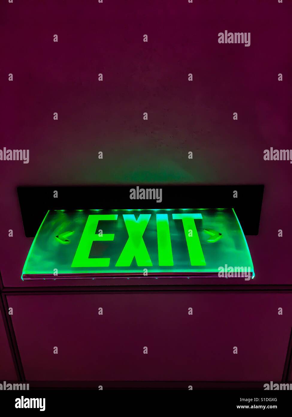 Flourscent light hi-res stock photography and images - Alamy