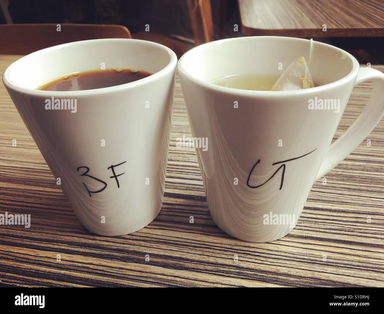 His n hers Stock Photo - Alamy