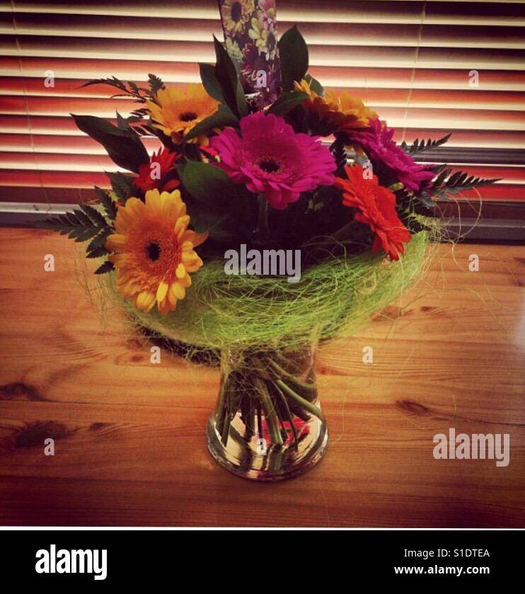 Received flowers hi-res stock photography and images - Alamy