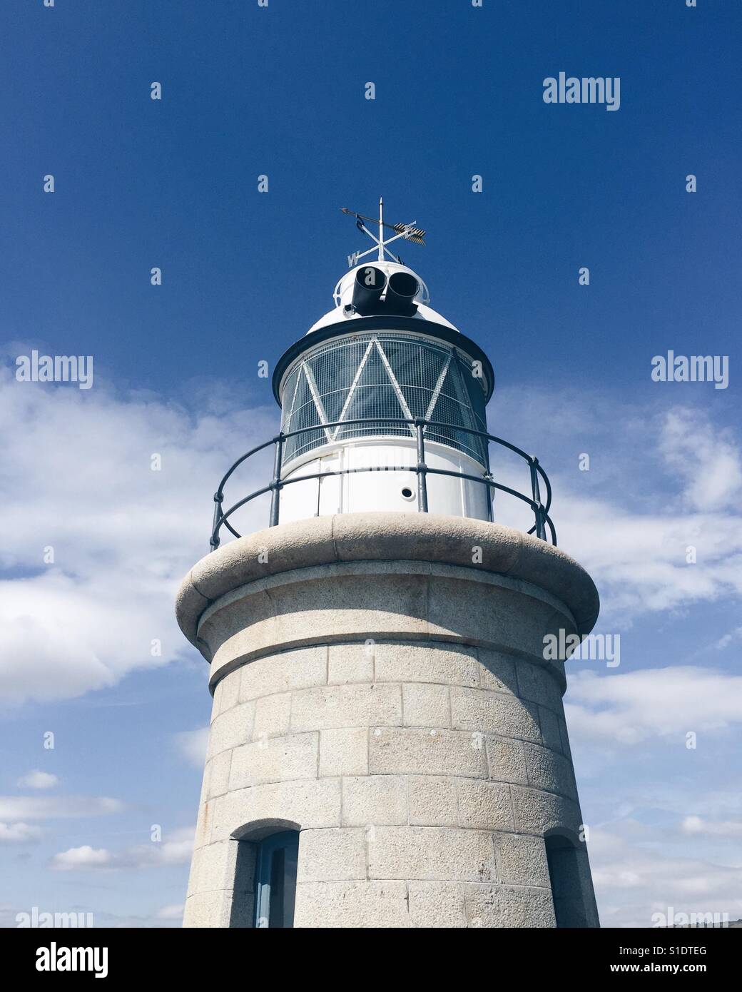 Lighthouse on Folkestone Harbour Arm Stock Photo - Alamy