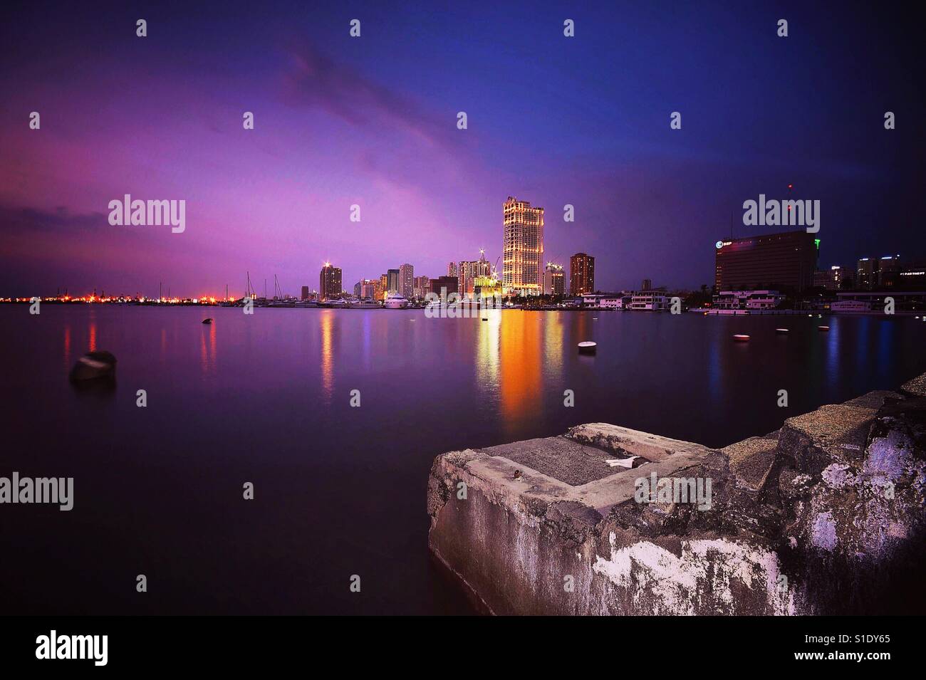 Manila bay philippines hi-res stock photography and images - Alamy