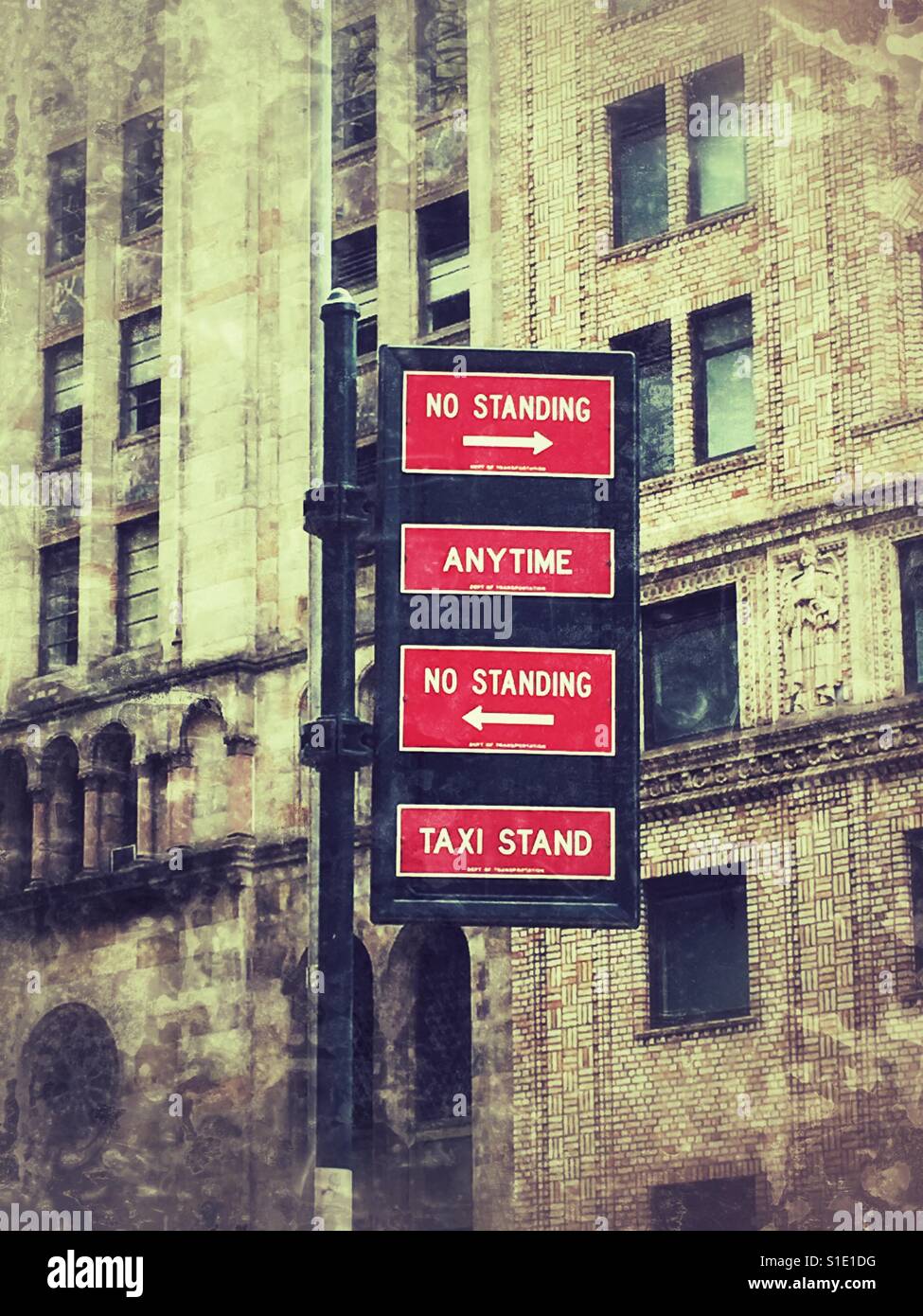 Life signs hi-res stock photography and images - Alamy