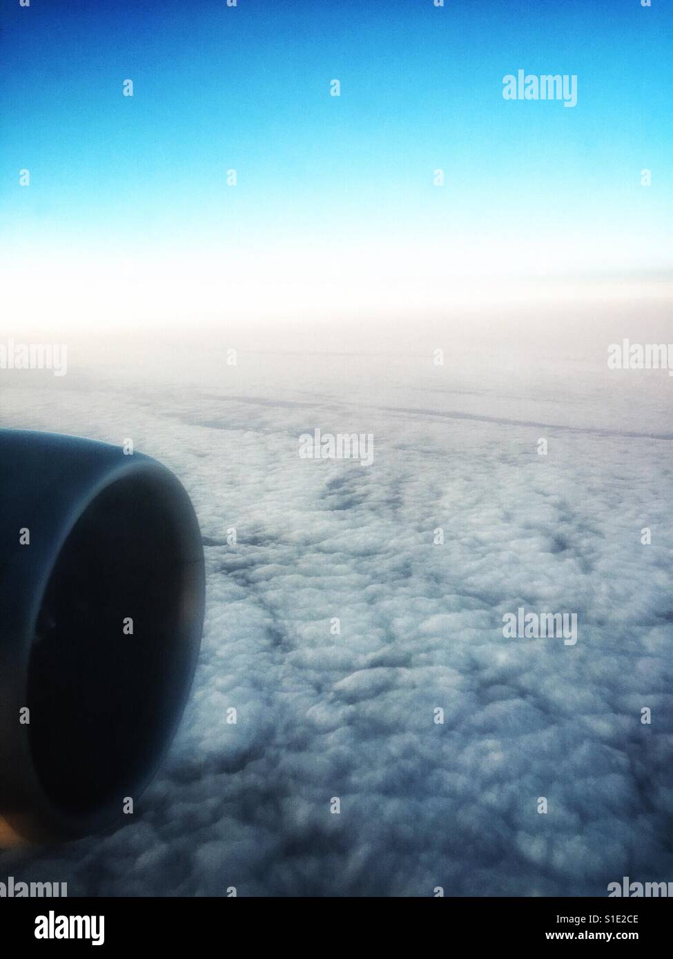 Clouds from a window hi-res stock photography and images - Alamy