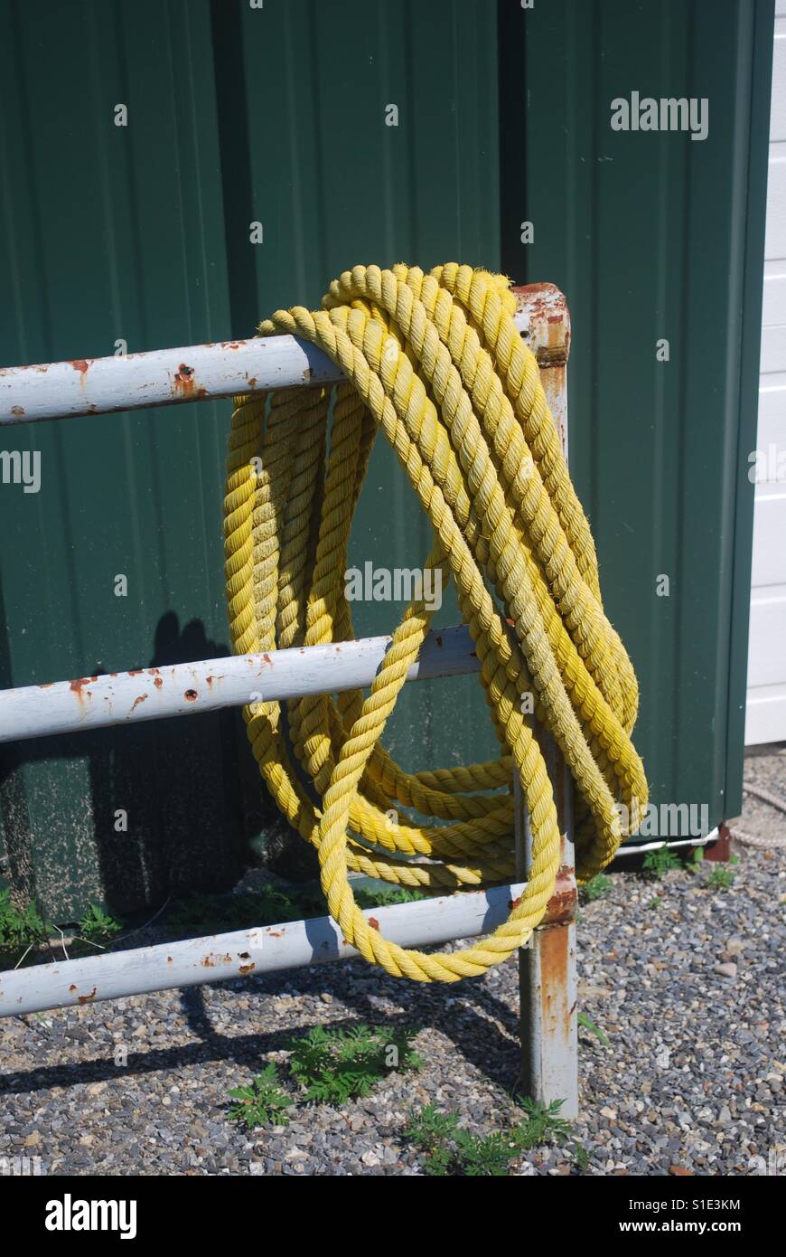 Wharf and rope hi-res stock photography and images - Alamy
