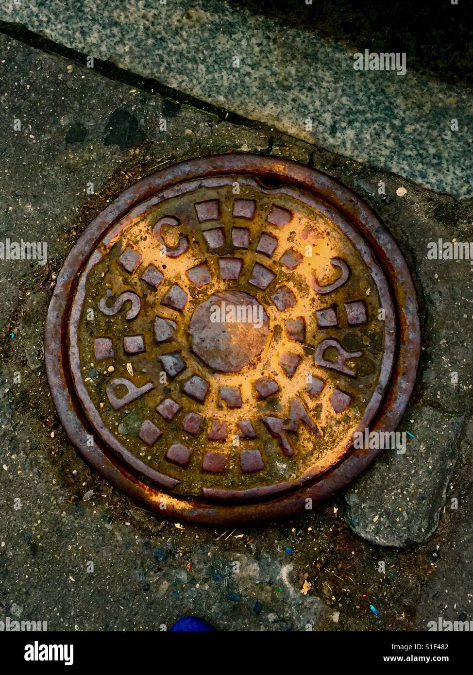 Curb Service High Resolution Stock Photography and Images - Alamy