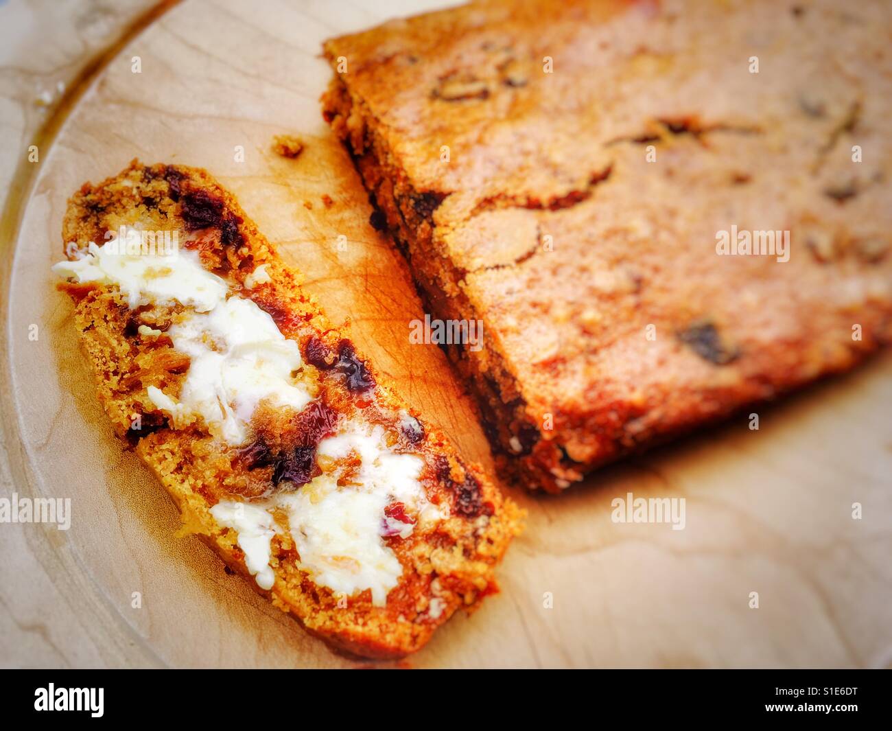 Homemade tea bread hi-res stock photography and images - Alamy