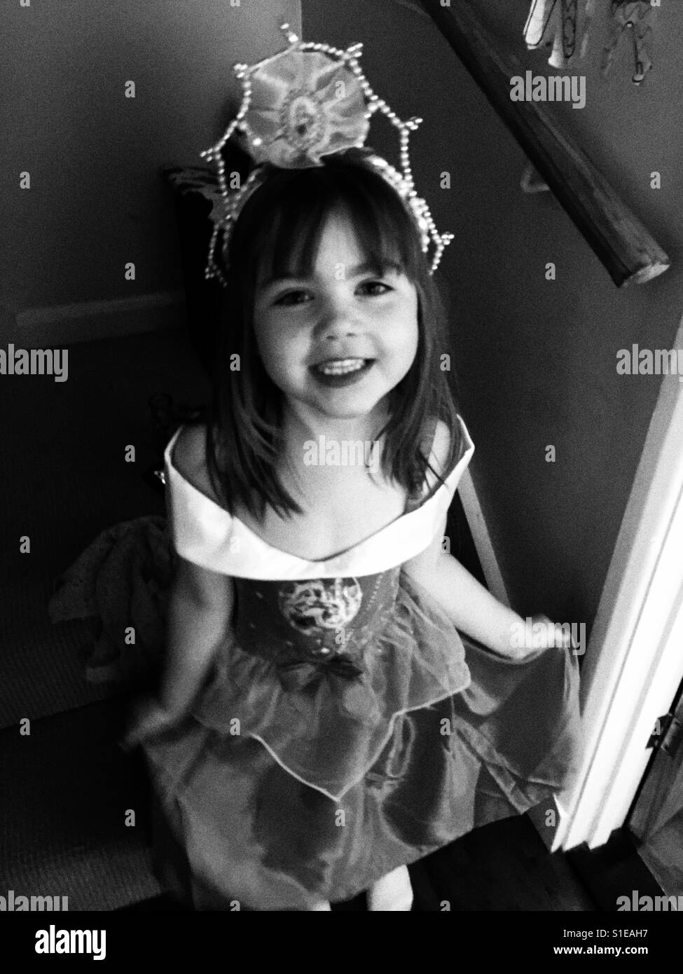 Young girl playing princesses hi-res stock photography and images - Alamy