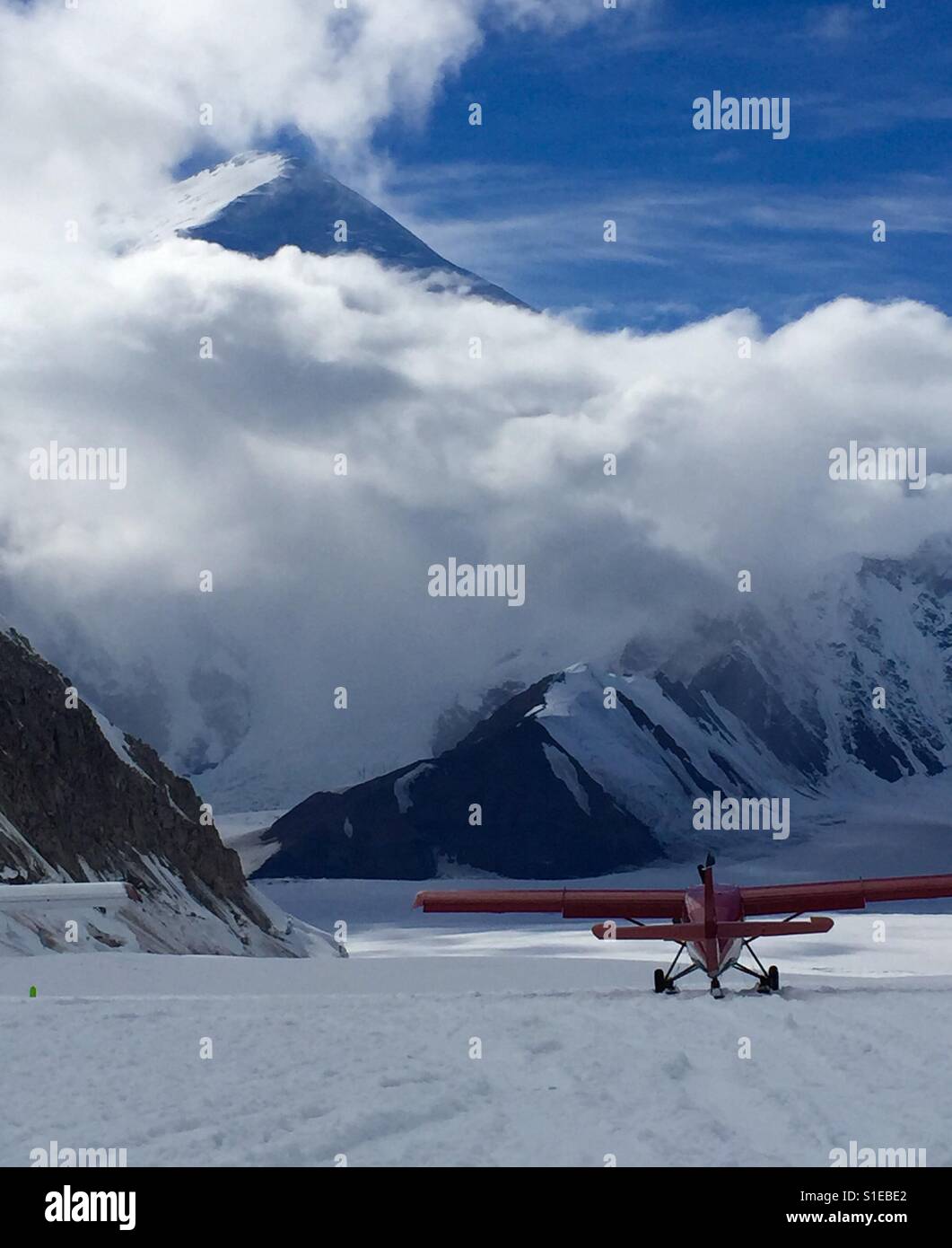 Denali base camp hi-res stock photography and images - Alamy