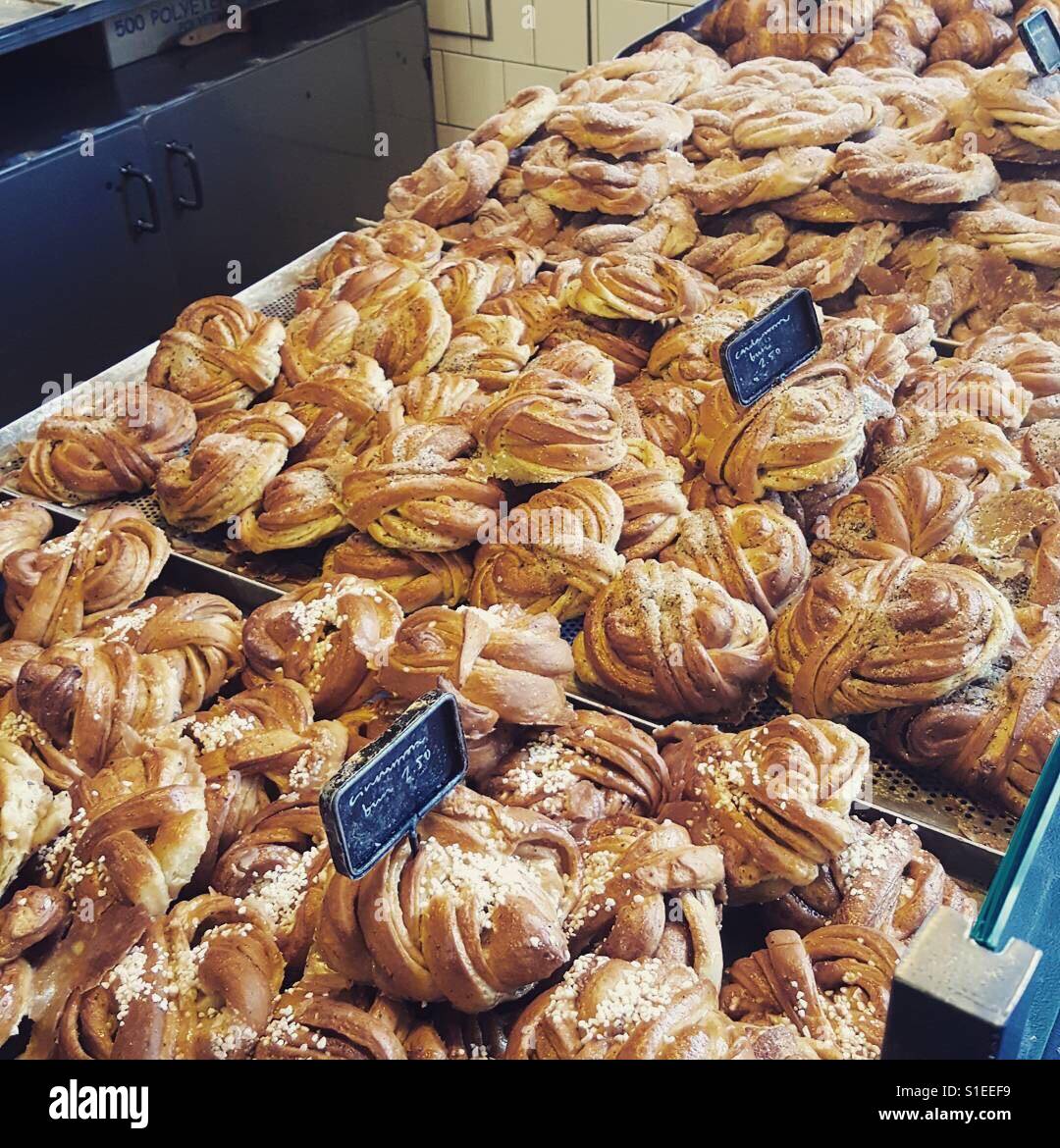 Buns on display hi-res stock photography and images - Alamy