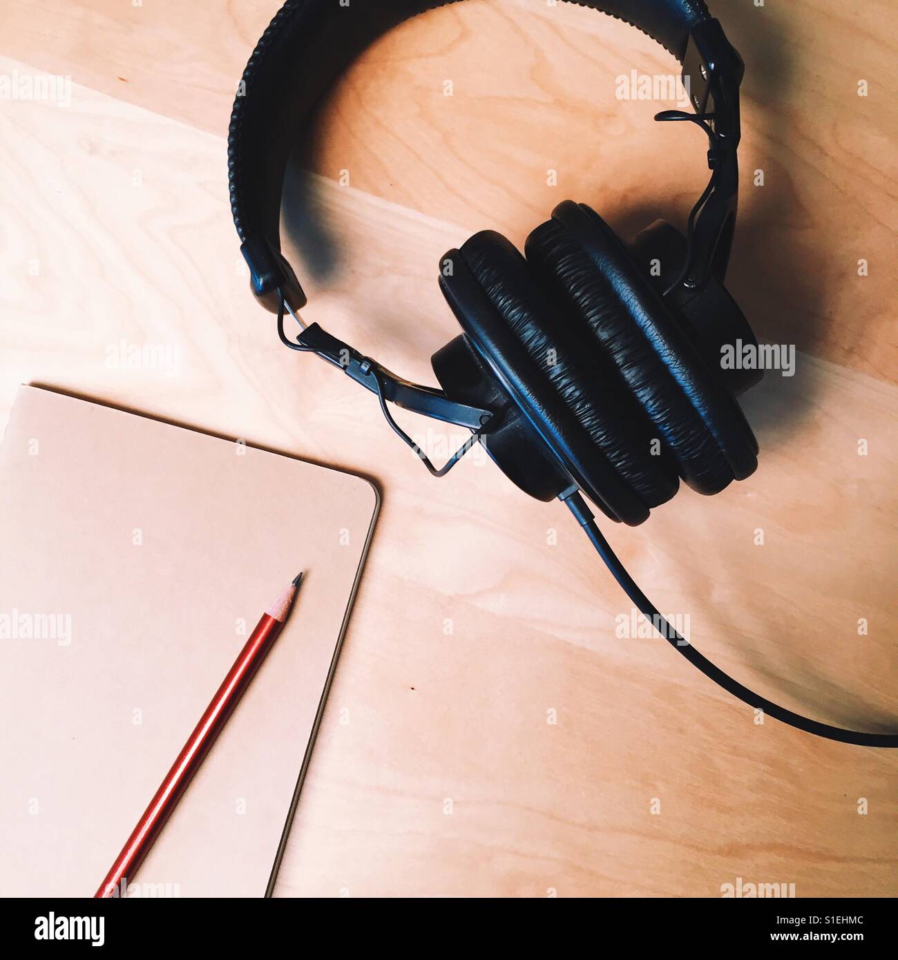 Workspace hi-res stock photography and images - Alamy