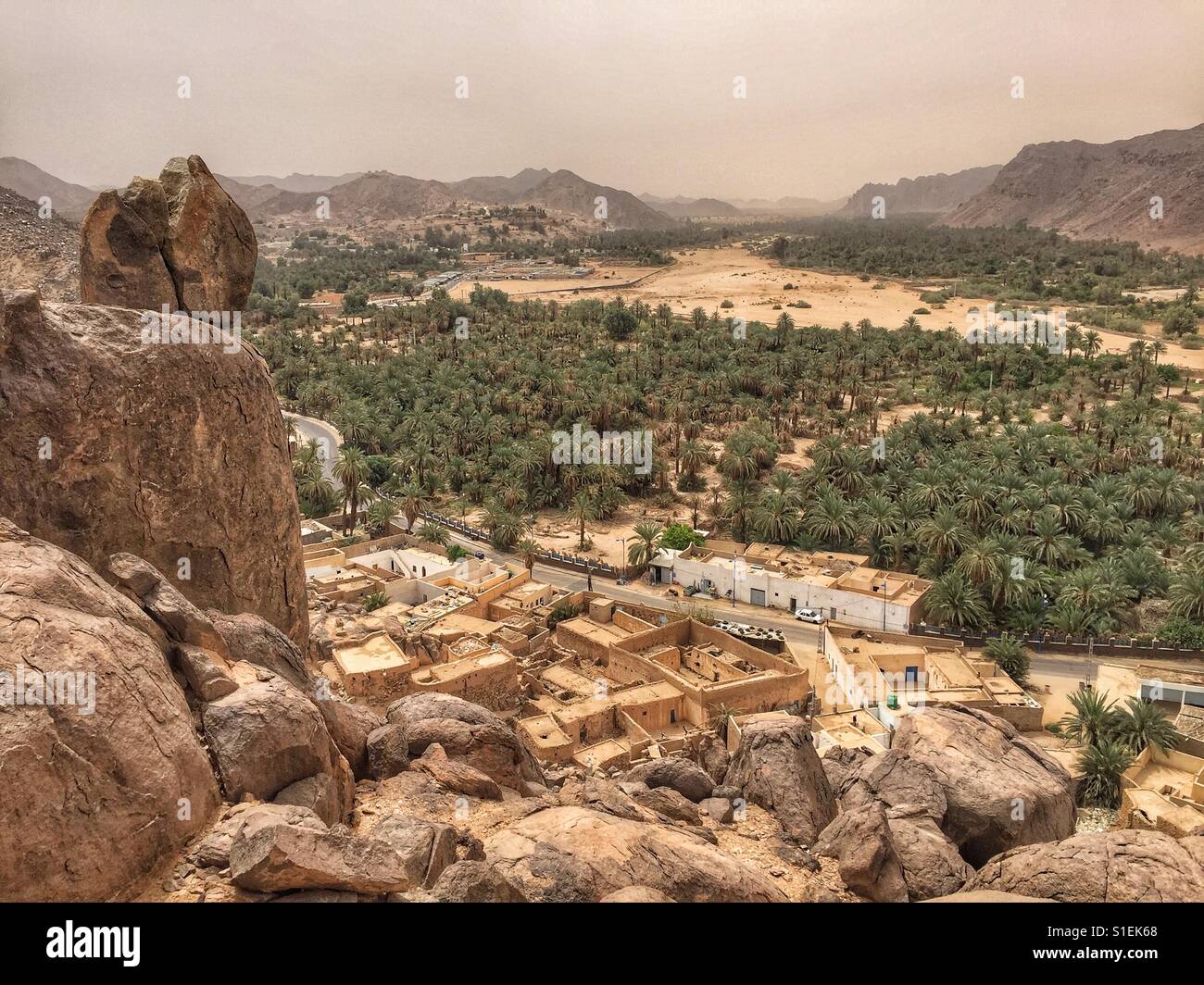 Africa algeria djanet oasis hi-res stock photography and images - Alamy