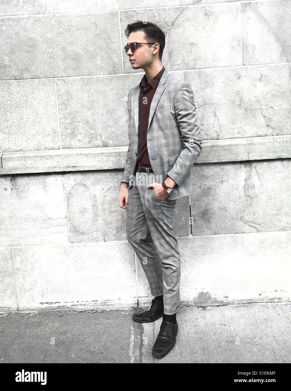 Chic suit hi-res stock photography and images - Alamy