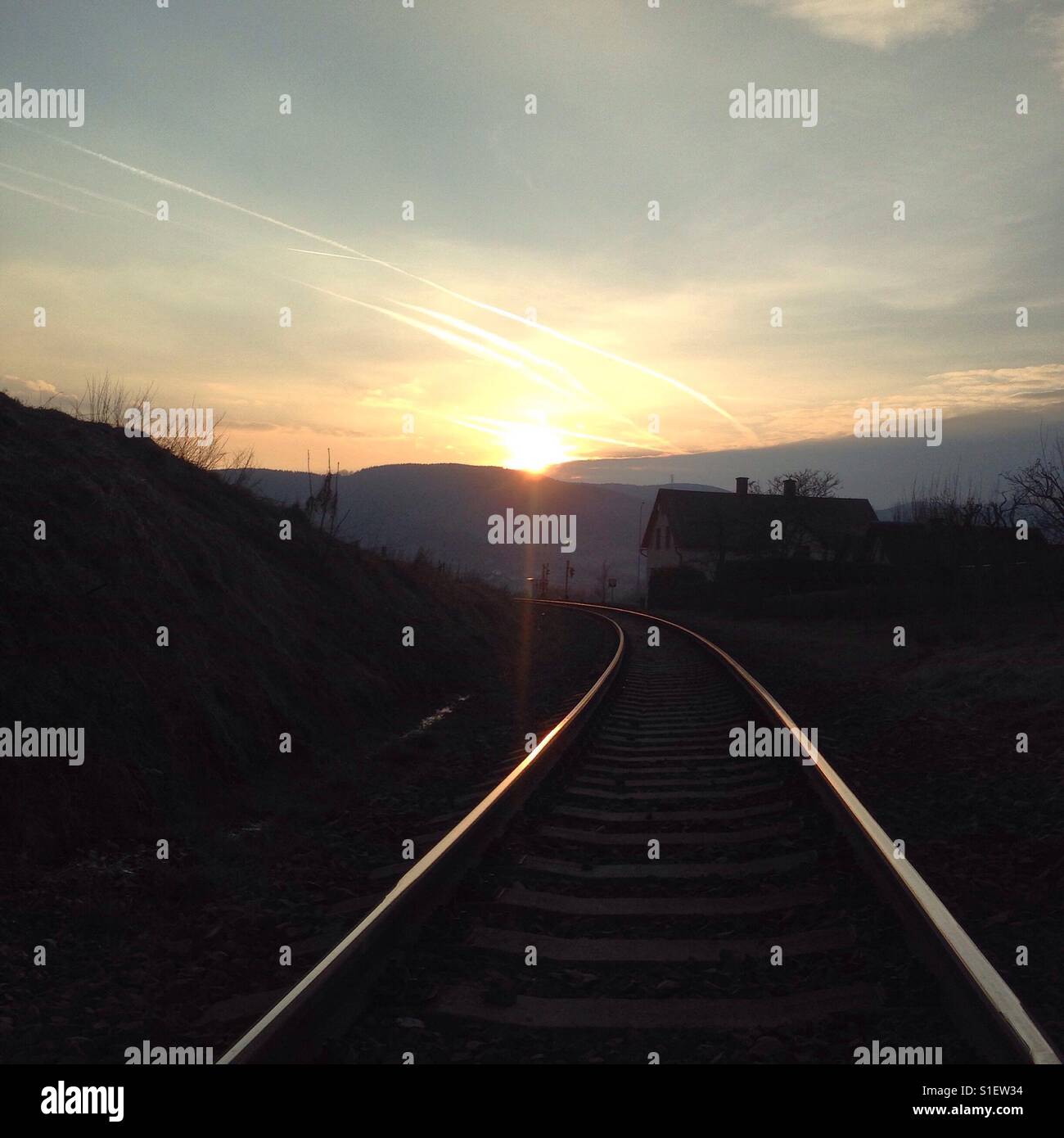 Rail sunset hi-res stock photography and images - Alamy