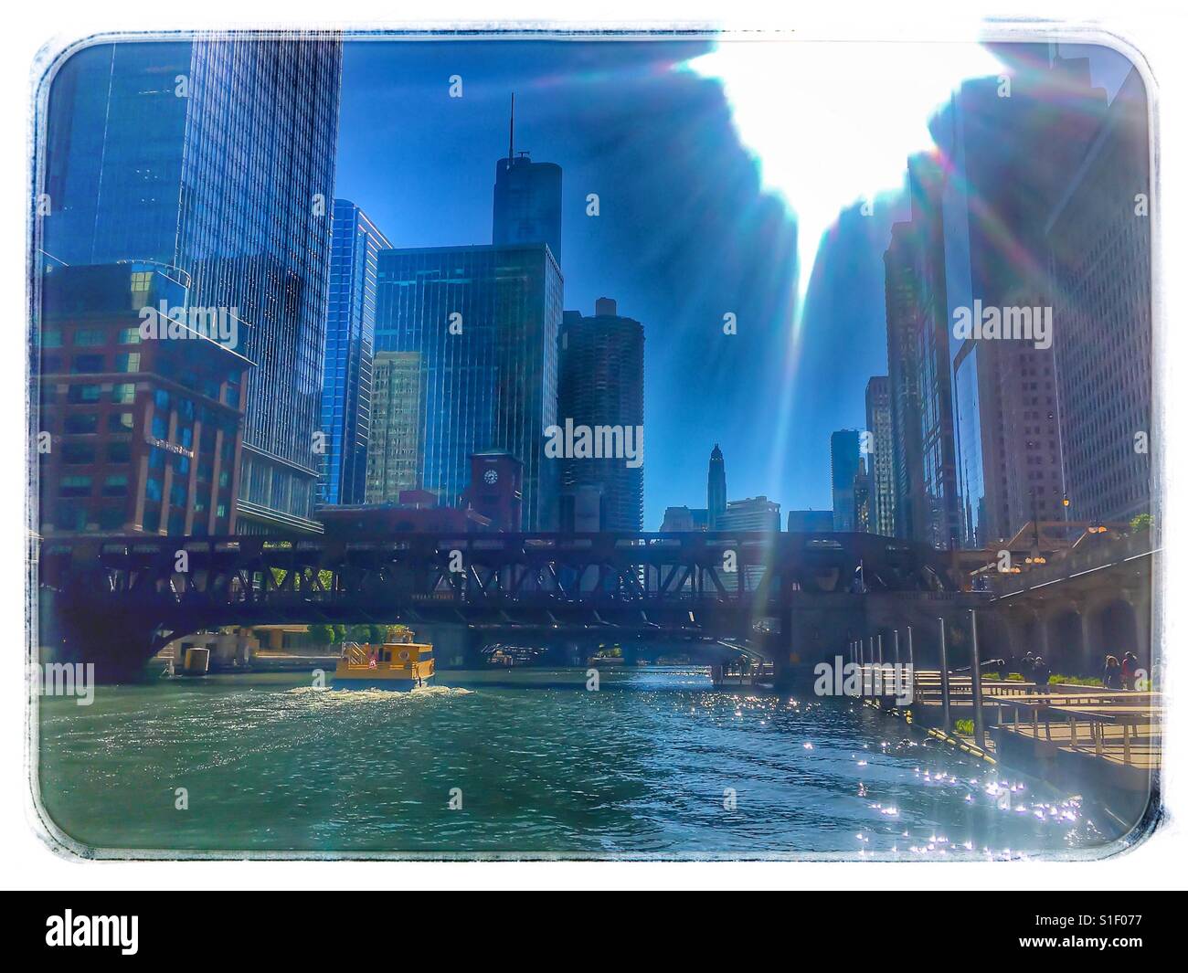 Sunny sunshine sunlight daytime hi-res stock photography and images - Alamy