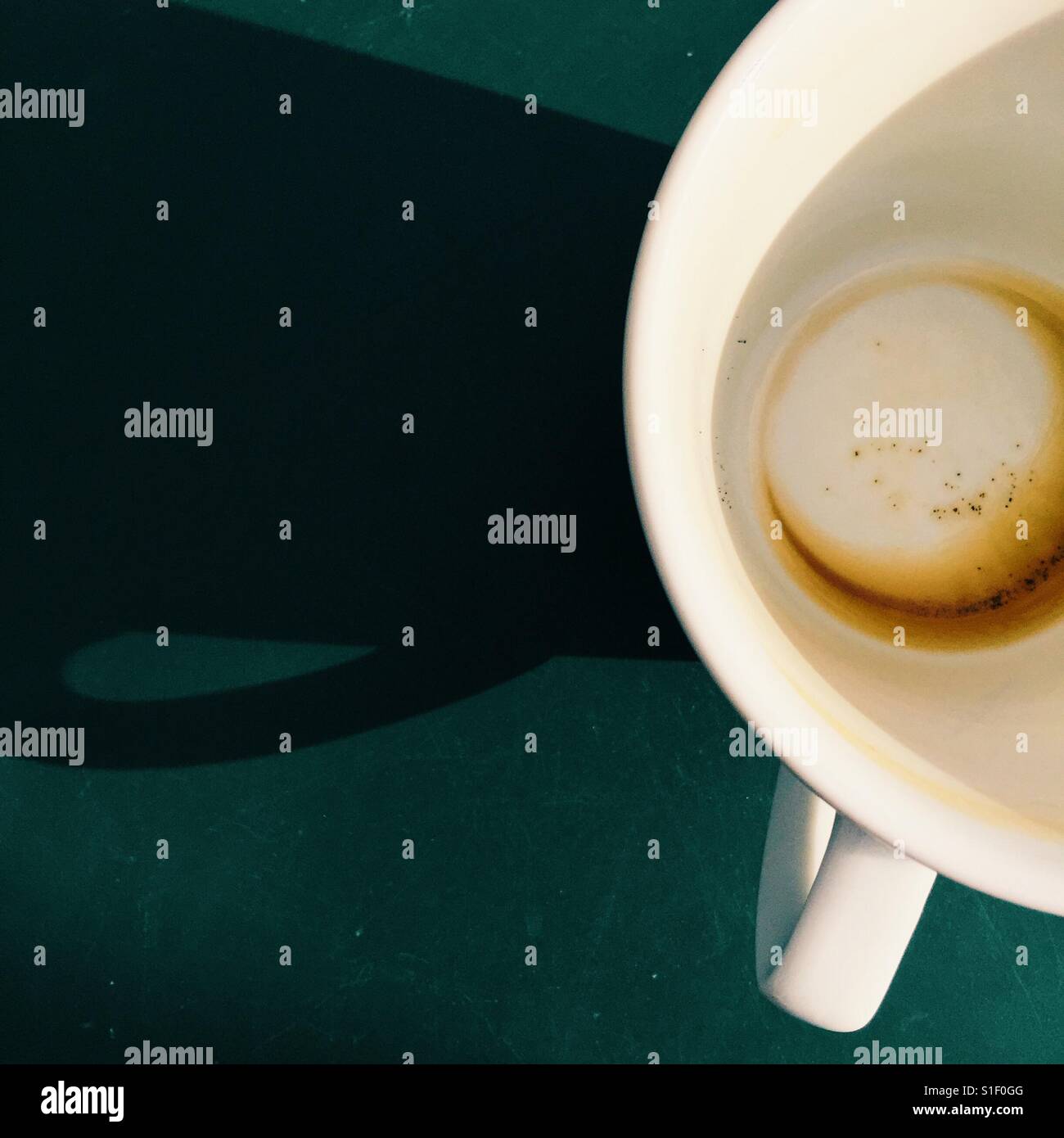 Empty coffee cafe hi-res stock photography and images - Alamy