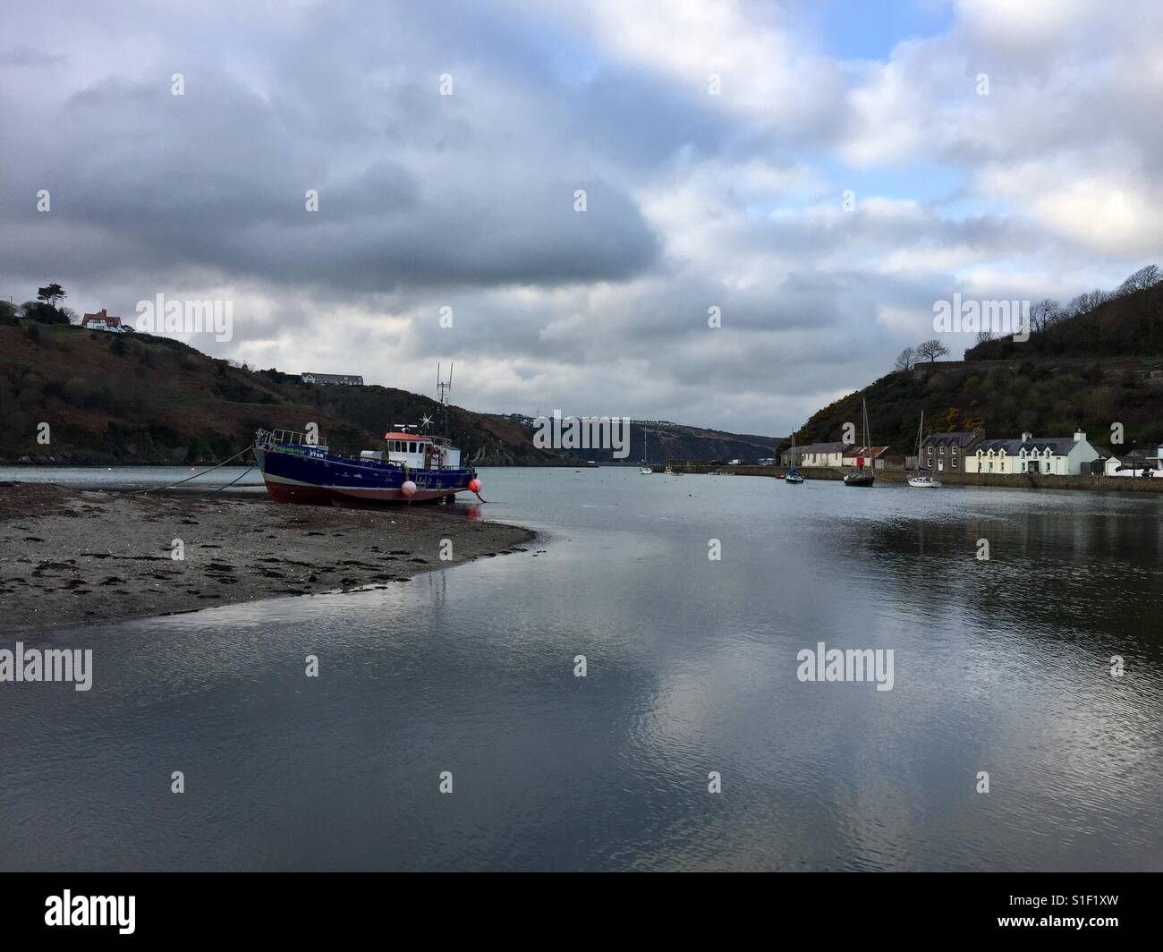 Fishguard boats hi-res stock photography and images - Alamy