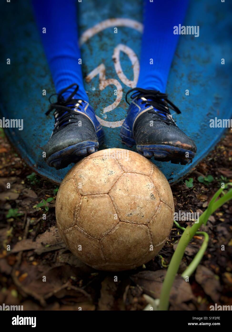 Football legs ball hi-res stock photography and images - Alamy
