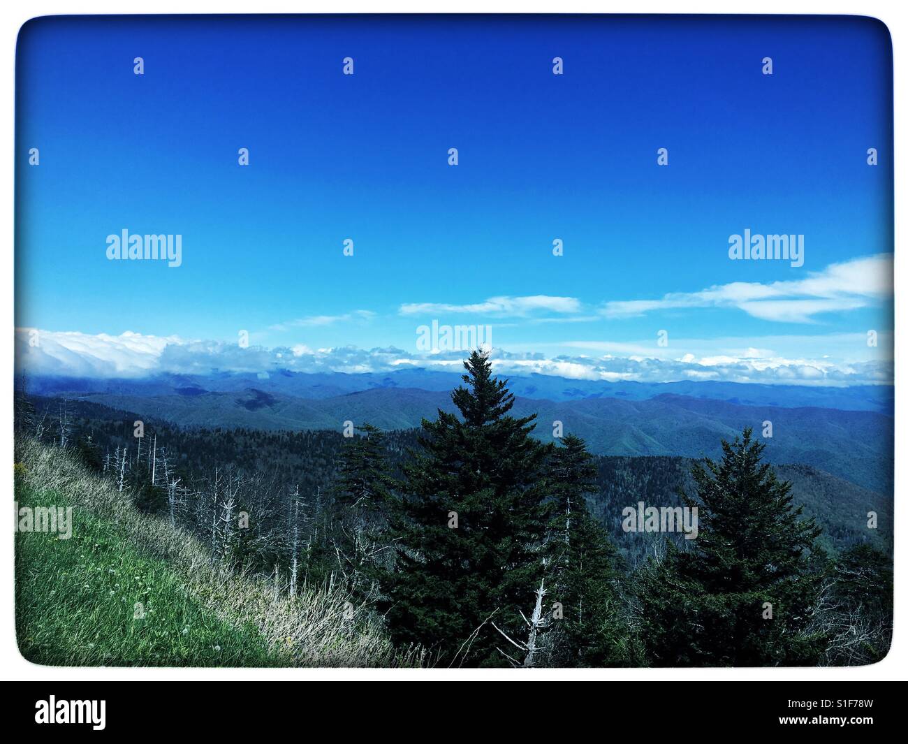Mountain top view hi-res stock photography and images - Alamy