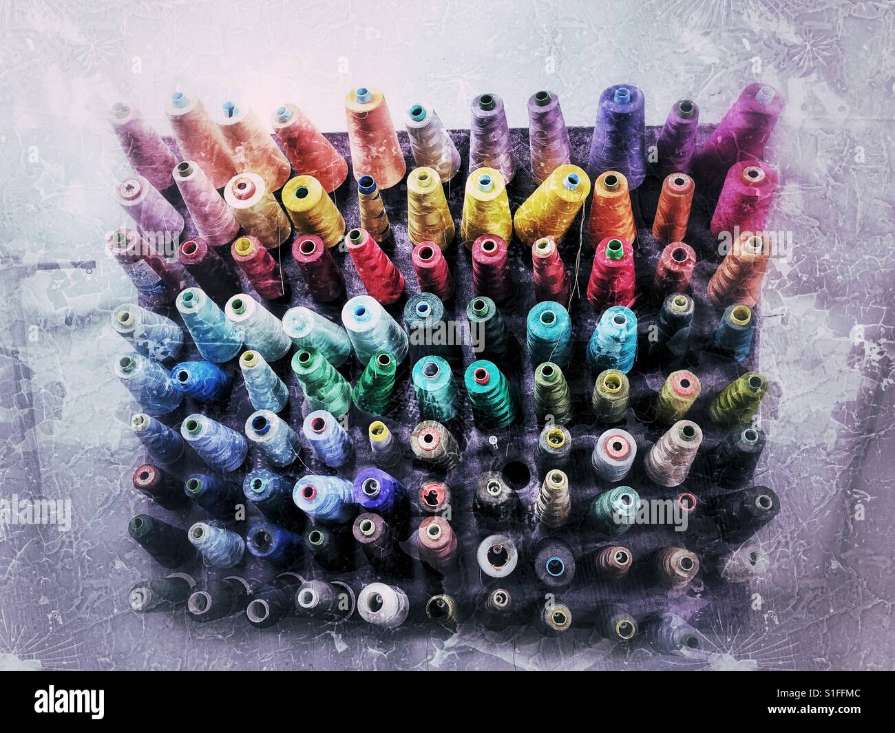 Full thread hi-res stock photography and images - Alamy